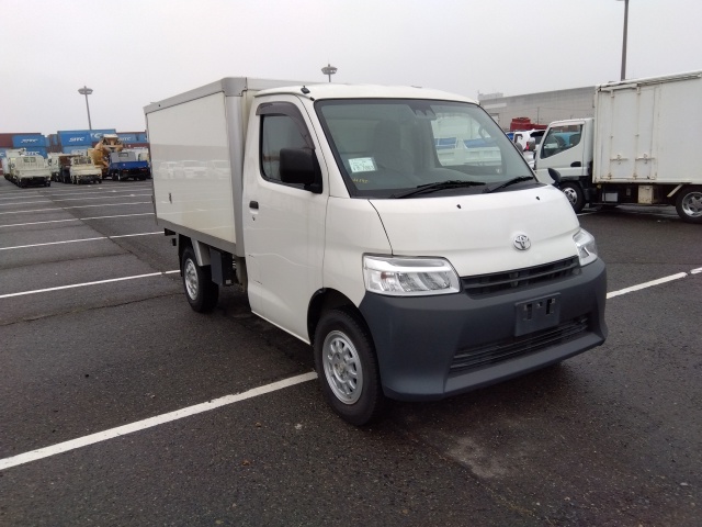 TOYOTA TOWNACE TRUCK 2021 : PQS Japan